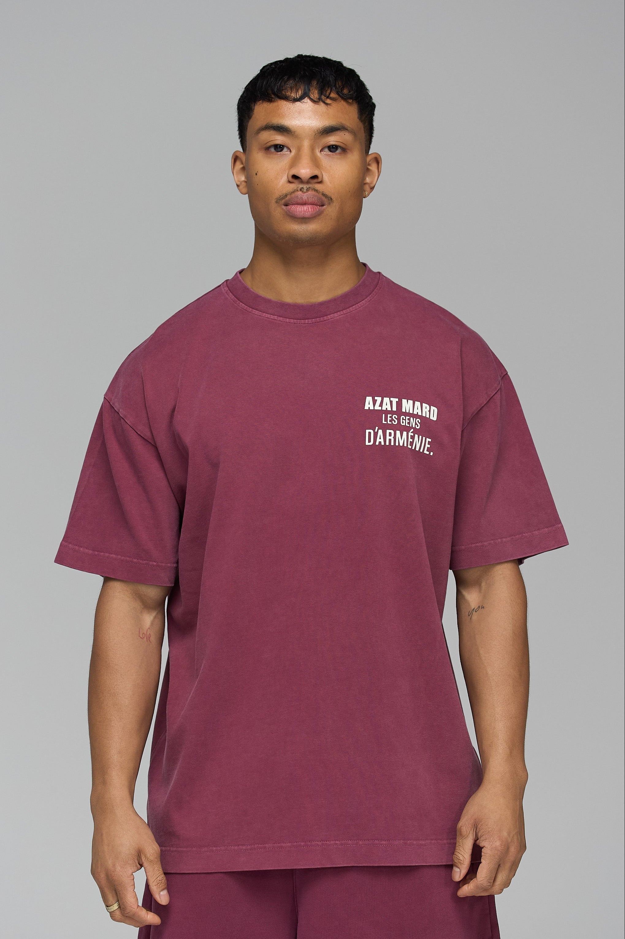 LES GENS WASHED MAROON T-SHIRT | Azat Mard